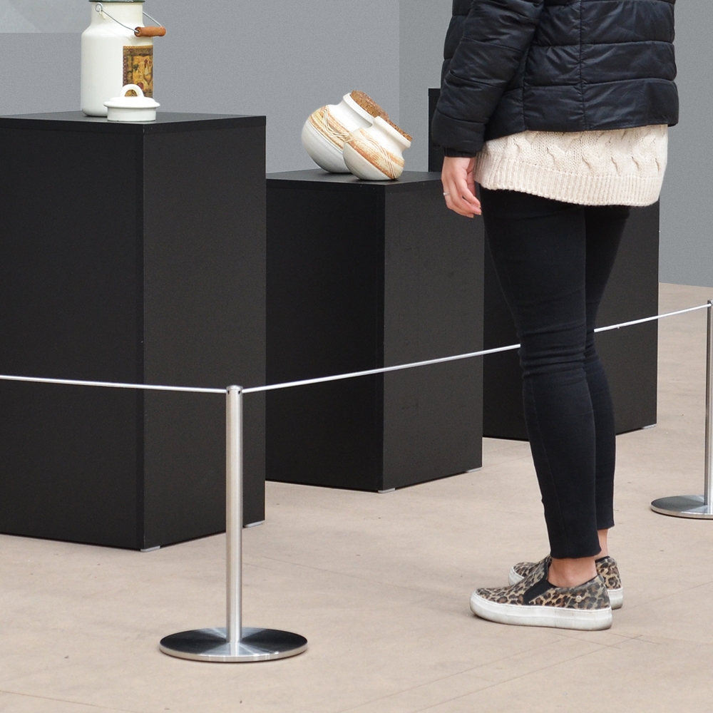 Car Show Display Barriers - 4 Posts w/ 15m Elastic Cord & 2 Wall Receptors